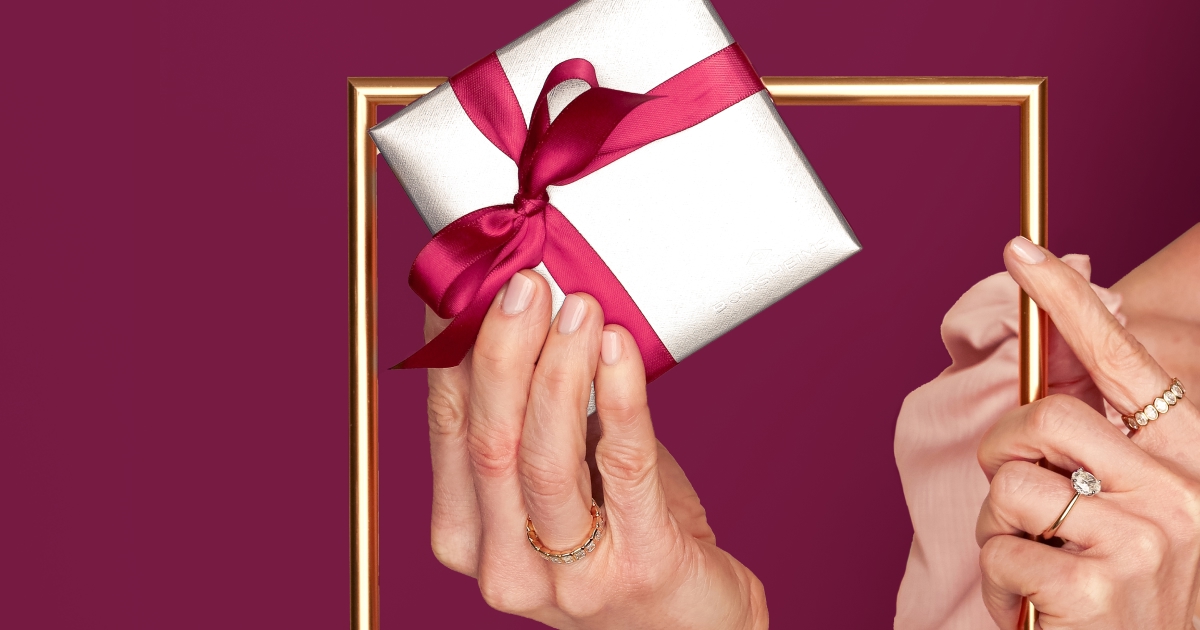 Borsheims Spring Campaign: Elegant Design and Gifting | E&S